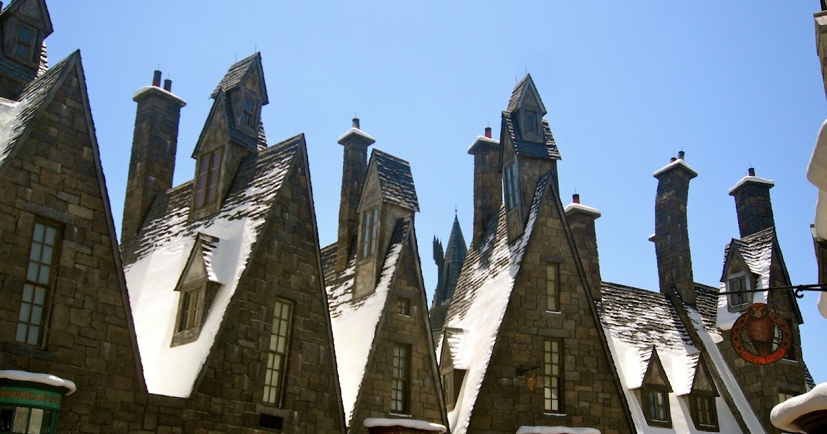 Picturing Disney: Hogsmeade Village