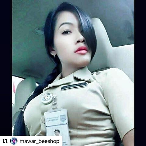 VIDEO MESUM HOT PEGAWAI PNS CANTIK MESUM HEBOHKAN DUNIA MAYA