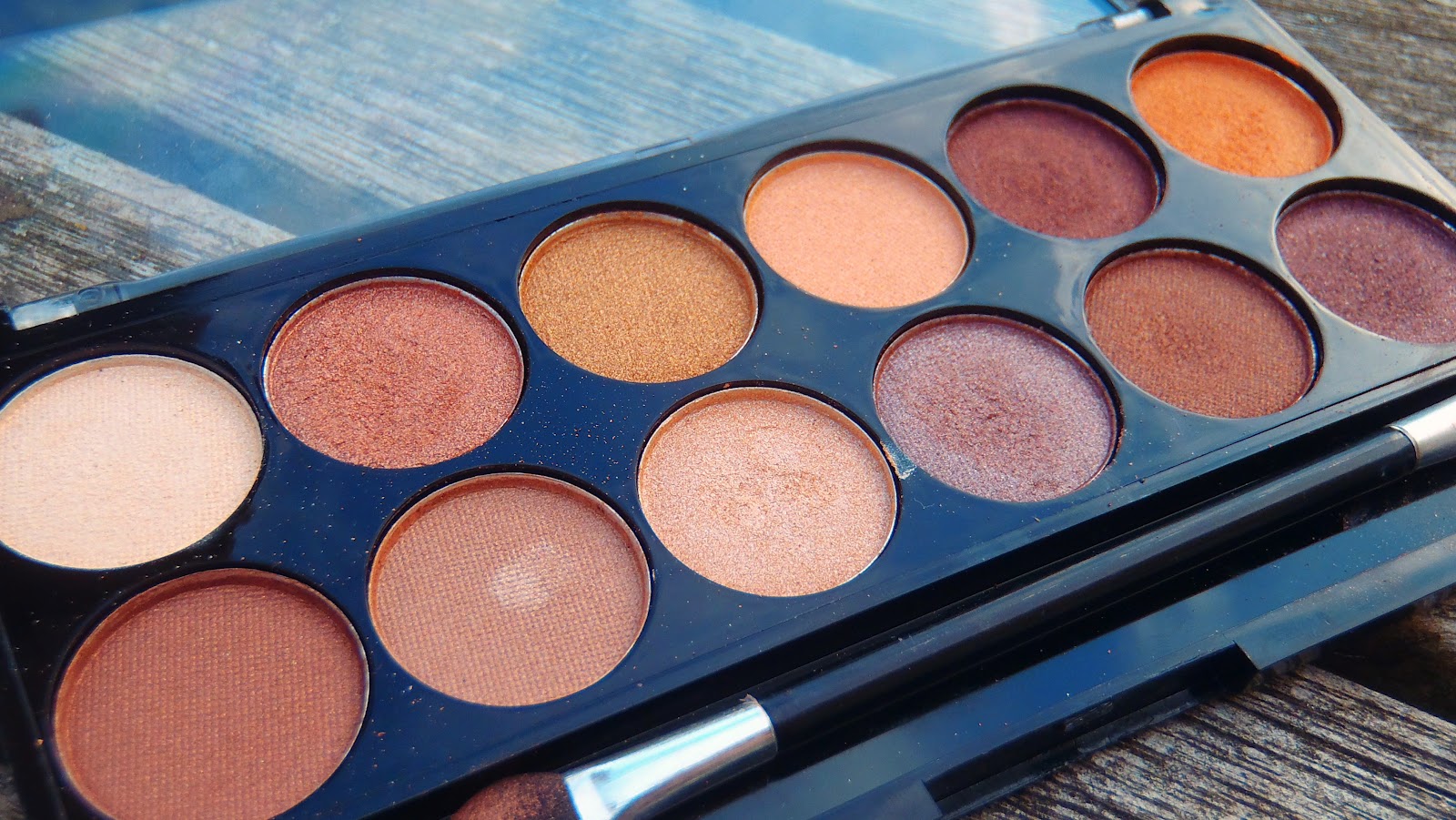 MUA Heaven & Earth Eyeshadow Palette | TOPAZ&MAY