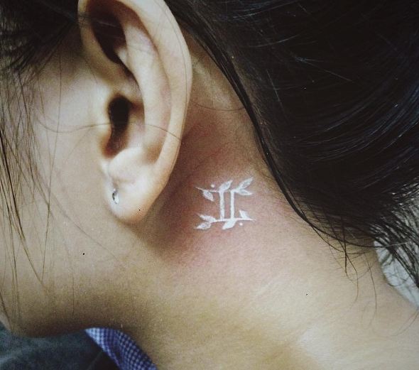 50+ White Ink Tattoos On Skin (2019) Pros & Cons | Tattoo Ideas
