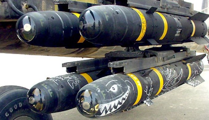Asian Defence News: Hellfire missiles on Apache AH-64