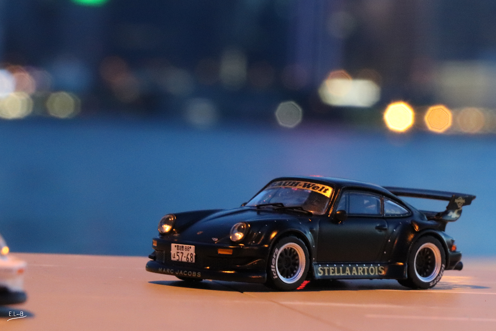 Une Porsche RWB 930 chez Tarmac dès décembre - Mininches