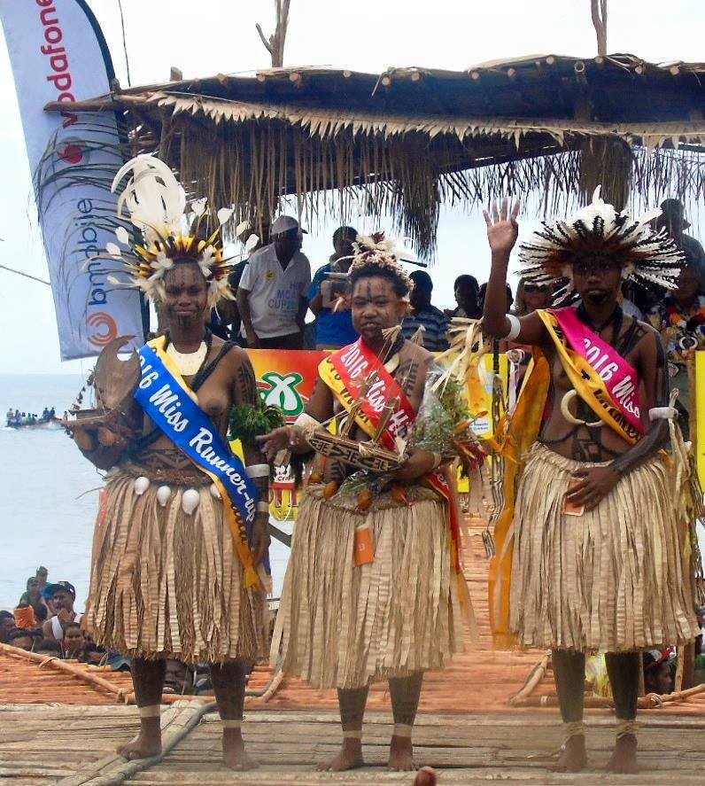 A Pride of A Tribe : Young Olive Tau crowned Miss Hiri Hanenamo 2016