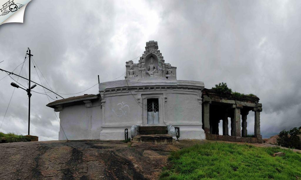 Huthridurga Fort Trek - Treasure hunt on the hill