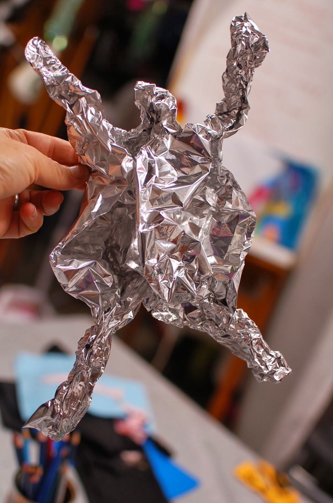 Sunnyside Art House: Winter Olympics Lesson - Part One (Tin Foil Trophies)