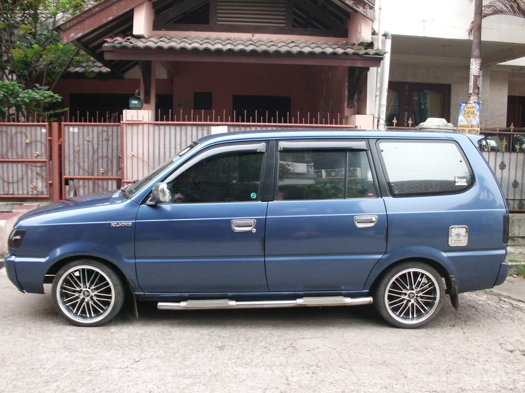 Toyota Utama: Perjalanan Panjang Toyota Kijang Innova Di Indonesia ...