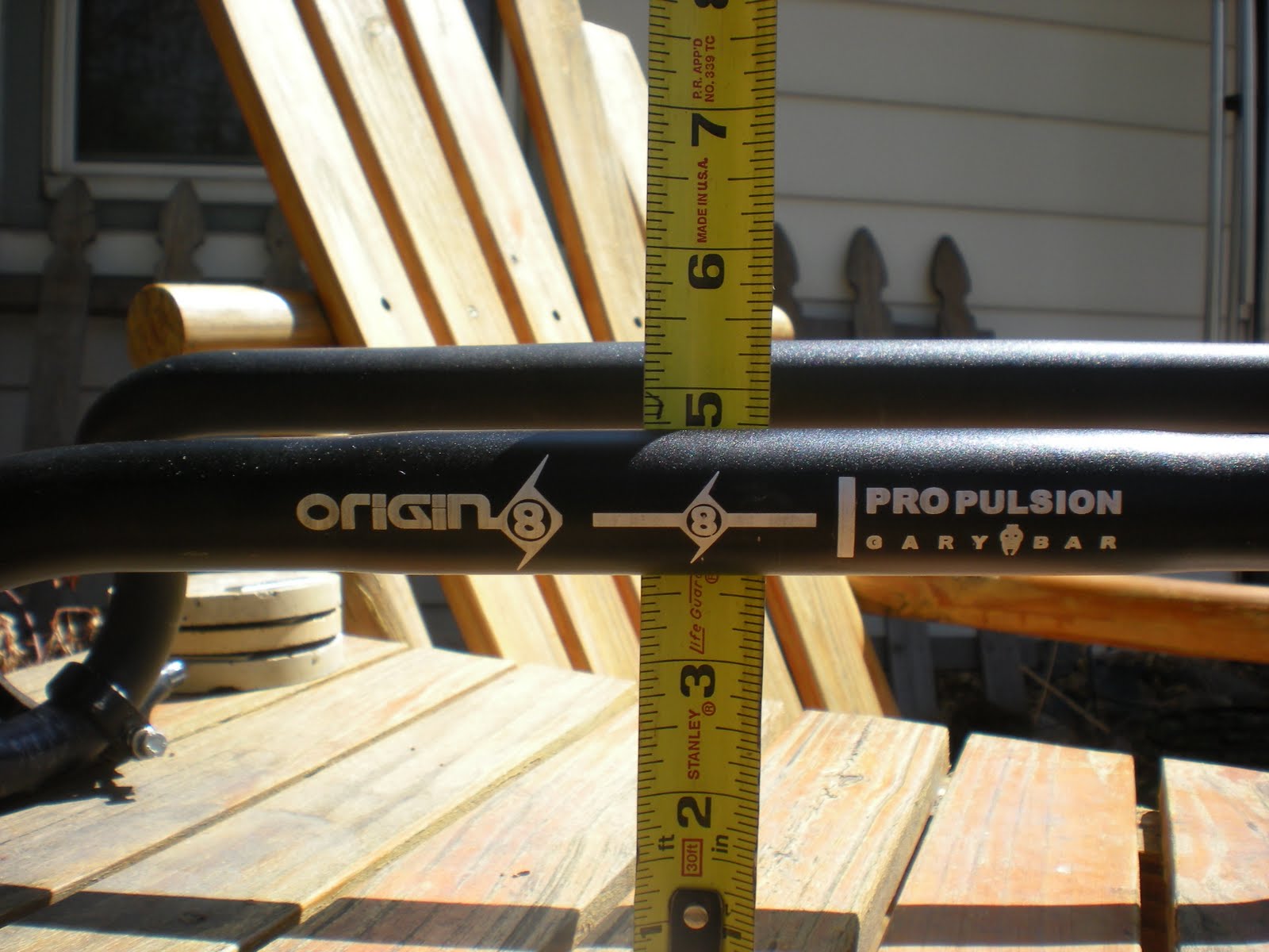 Two Wheels - Six Strings: April 2011