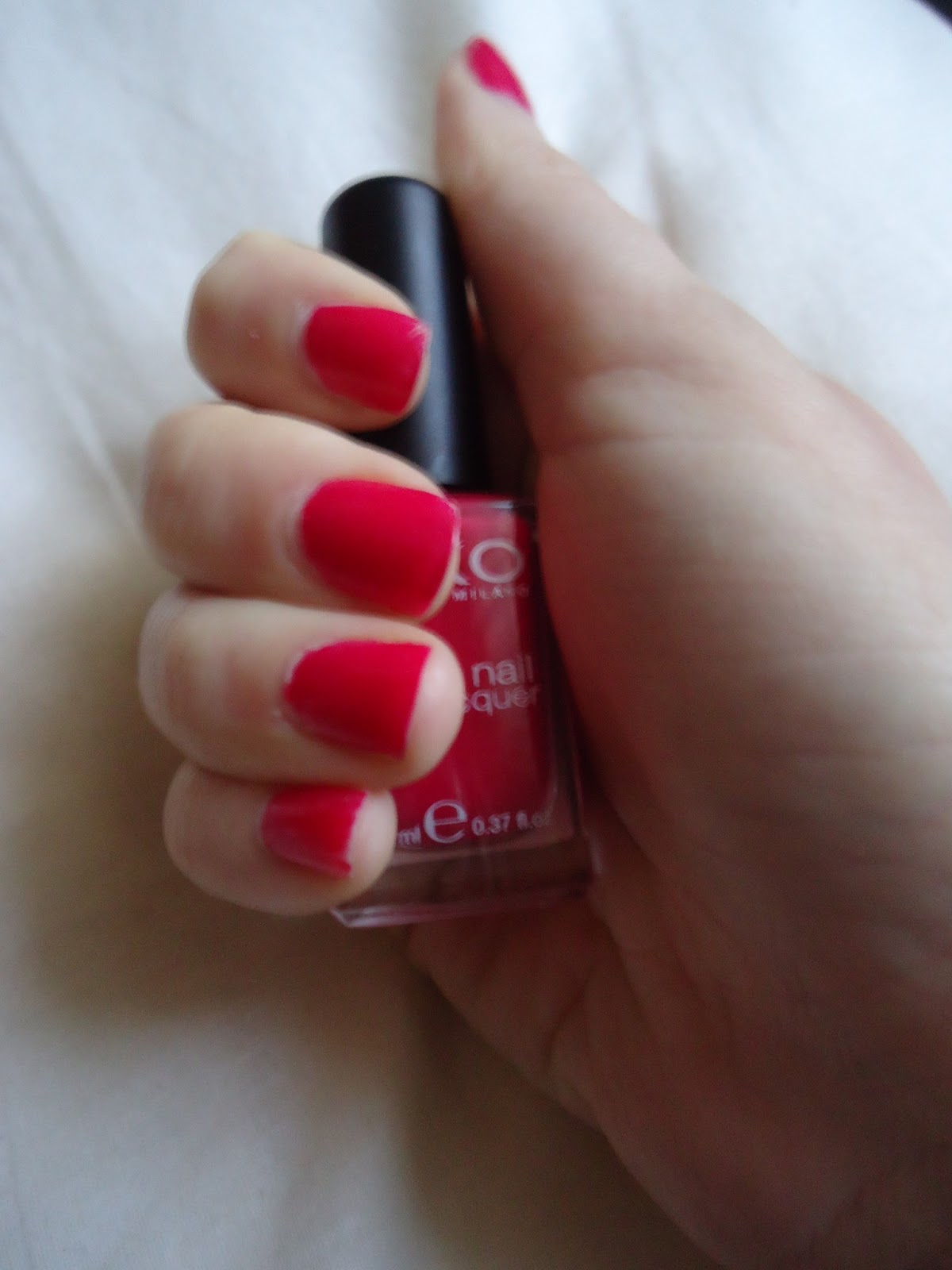 Caro Diario...: Smalto del giorno - Kiko 361 - Rosso Fragola