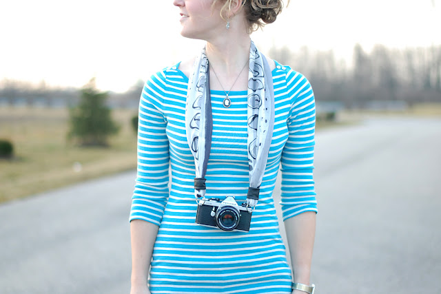 magpie and cake: 4 Fabric Camera Strap DIY Tutorials