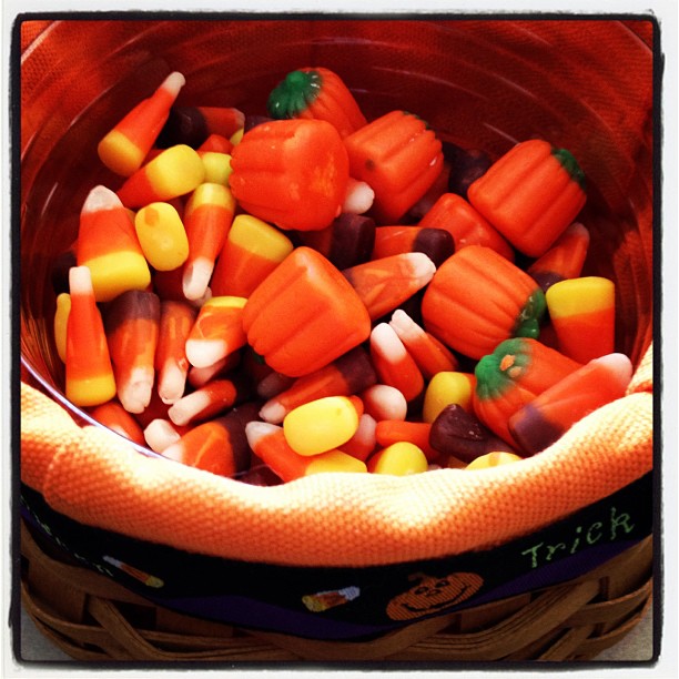 Chick Lit Central: Chick Lit Cheerleader: Trick-or-Treat!