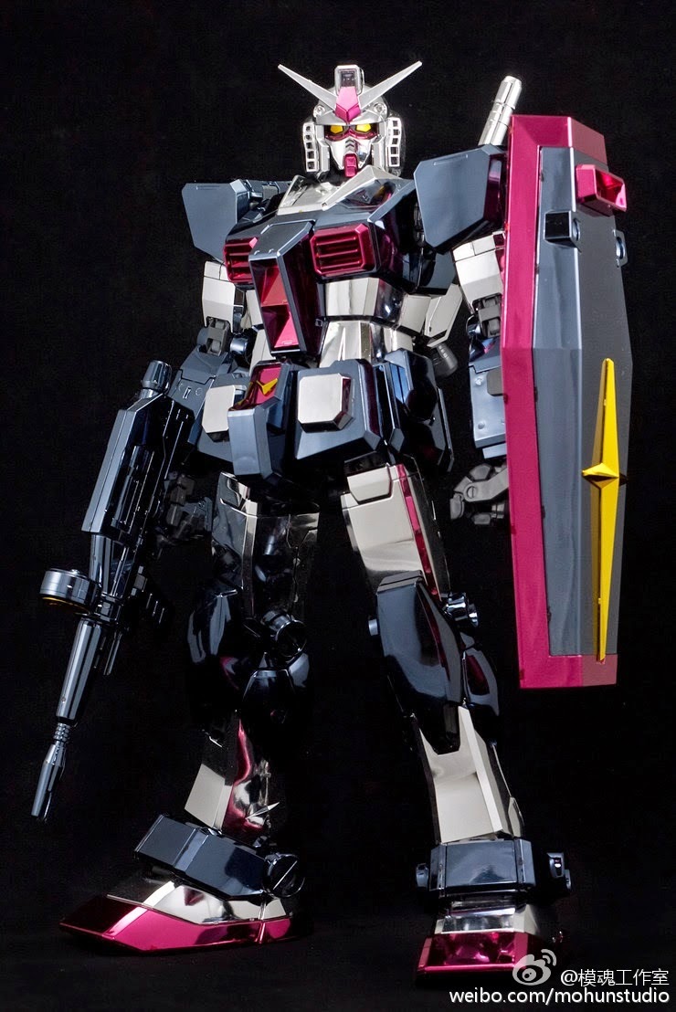 Painted Build: PG 1/60 RX-78-2 Gundam "Real Type Chrome Plated colors"