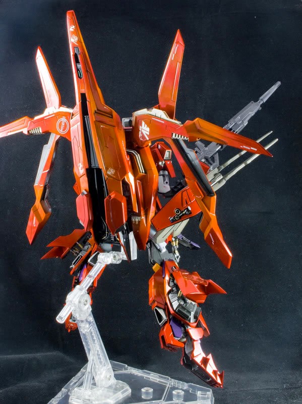 Custom Build: 1/100 MSZ-006-P2/3C Zeta Gundam P2/3C Type "Red Snake's ...