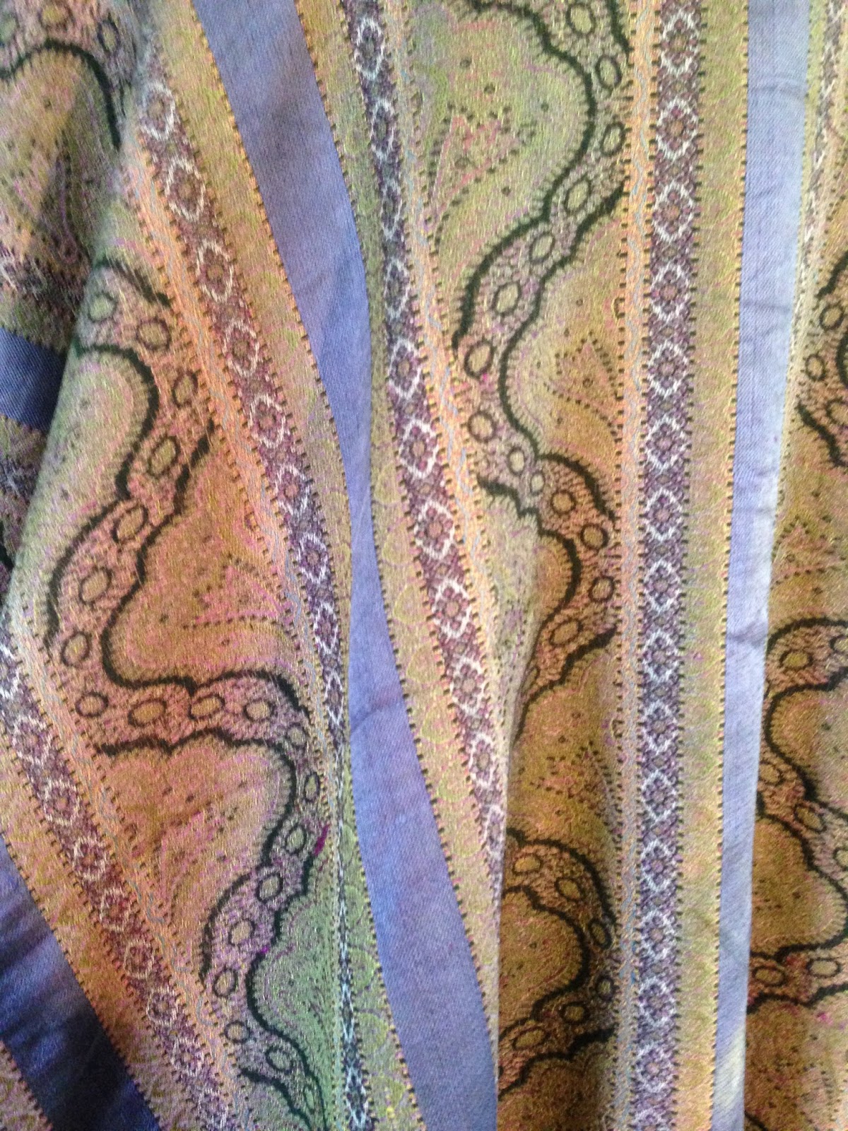 Welsh Quilts: Striped Norwich Shawl