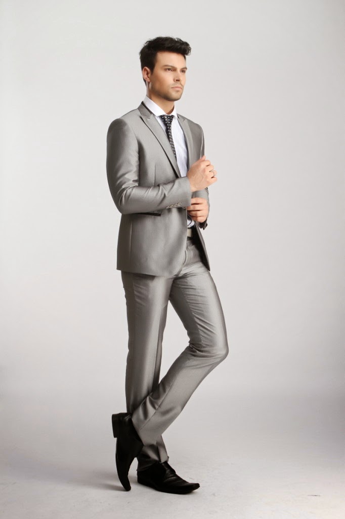 Homens Modernos: CASAMENTO LATINO: SMOKING PRATEADO? TERNO PRATA?