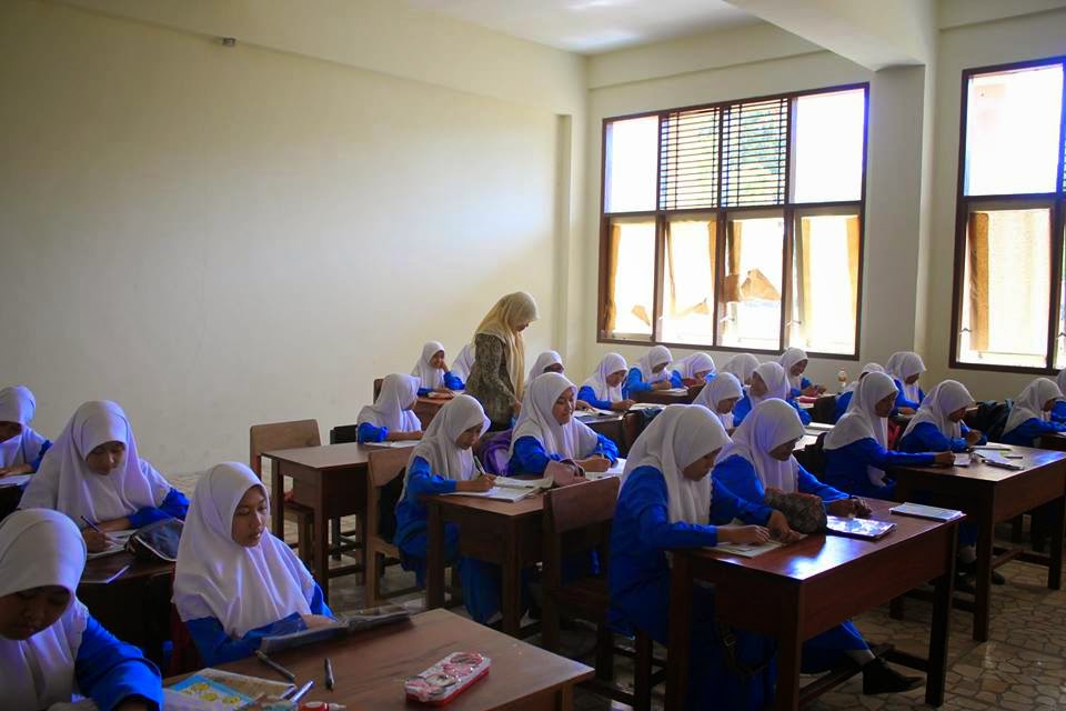 A L - R I F A' I E 2: SMP MODERN AL-RIFAIE