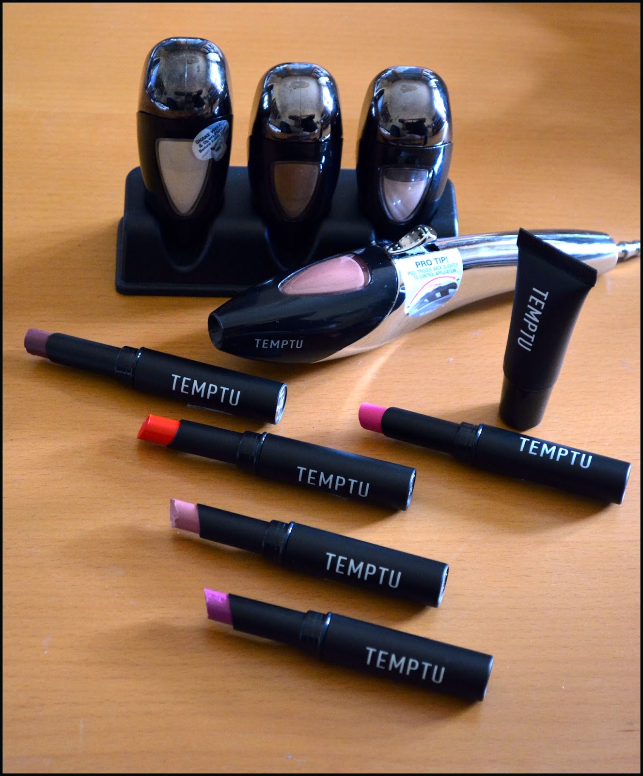 The Airbrush Makeup Guru: Temptu Airpod and True Color Lipstick review ...