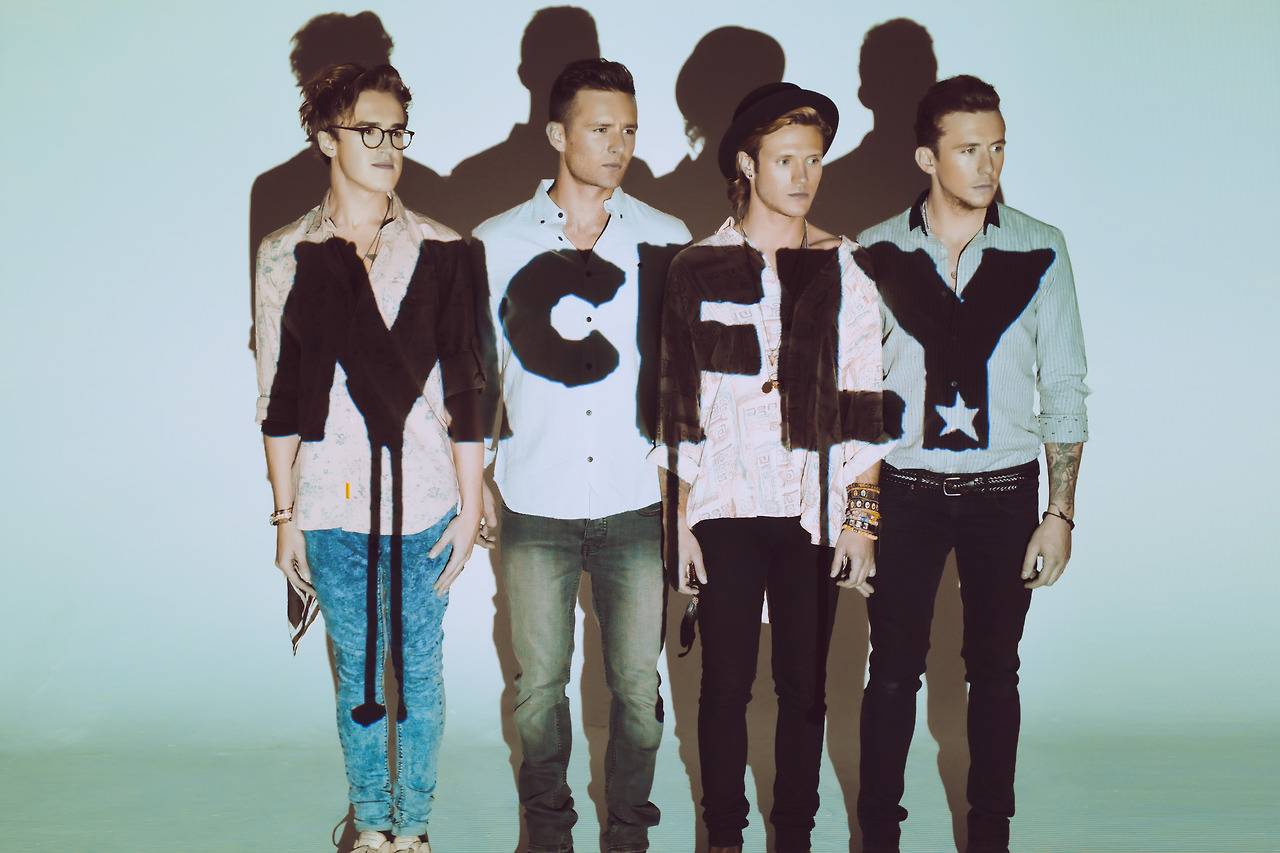 McFly cumple 12 años - The Hall Of Stars