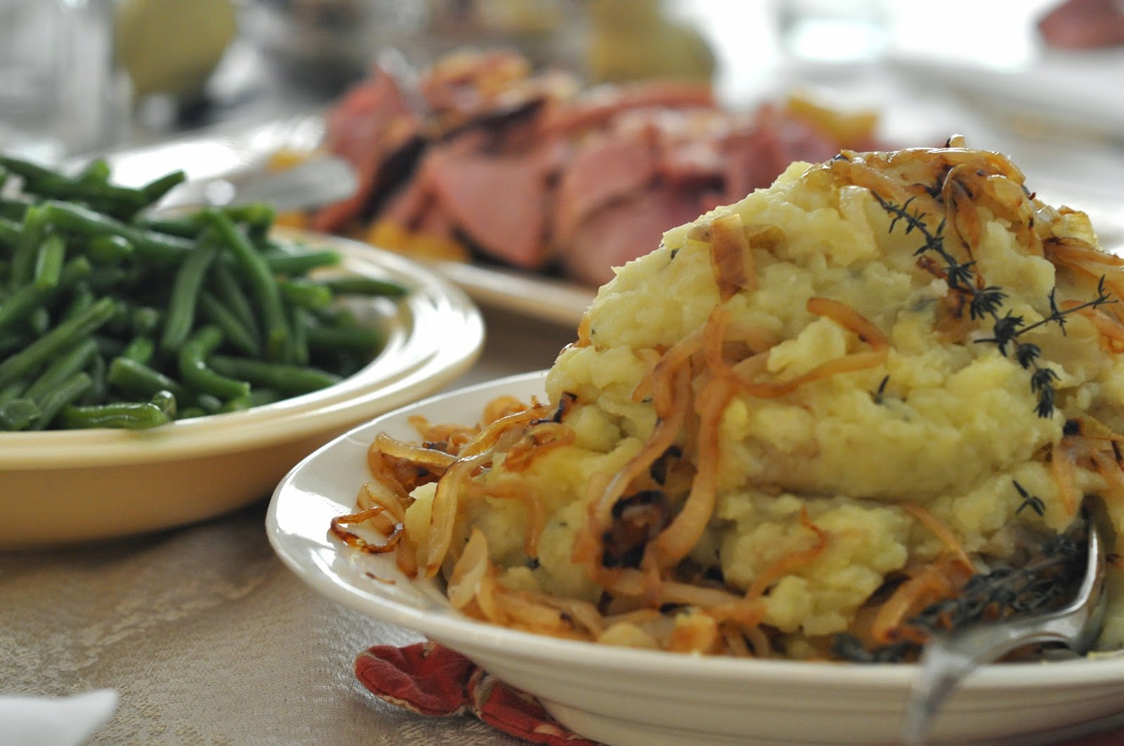 Mennonite Girls Can Cook: Mashed Potatoes with Apples and Onions