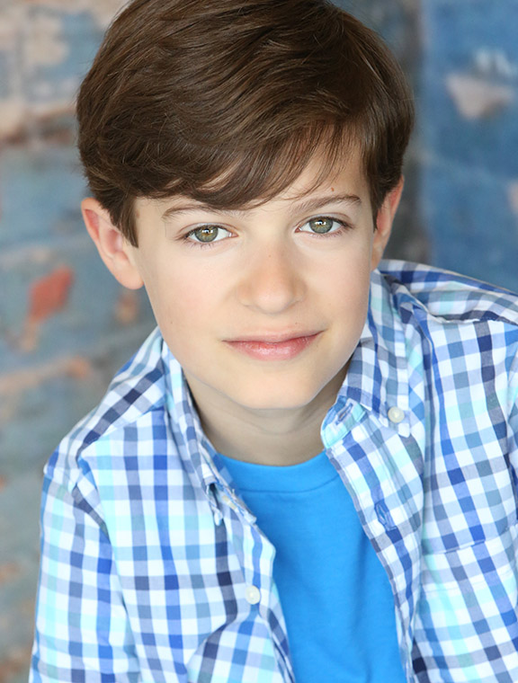 Young Jewish actor makes national Broadway tour debut in “Finding ...