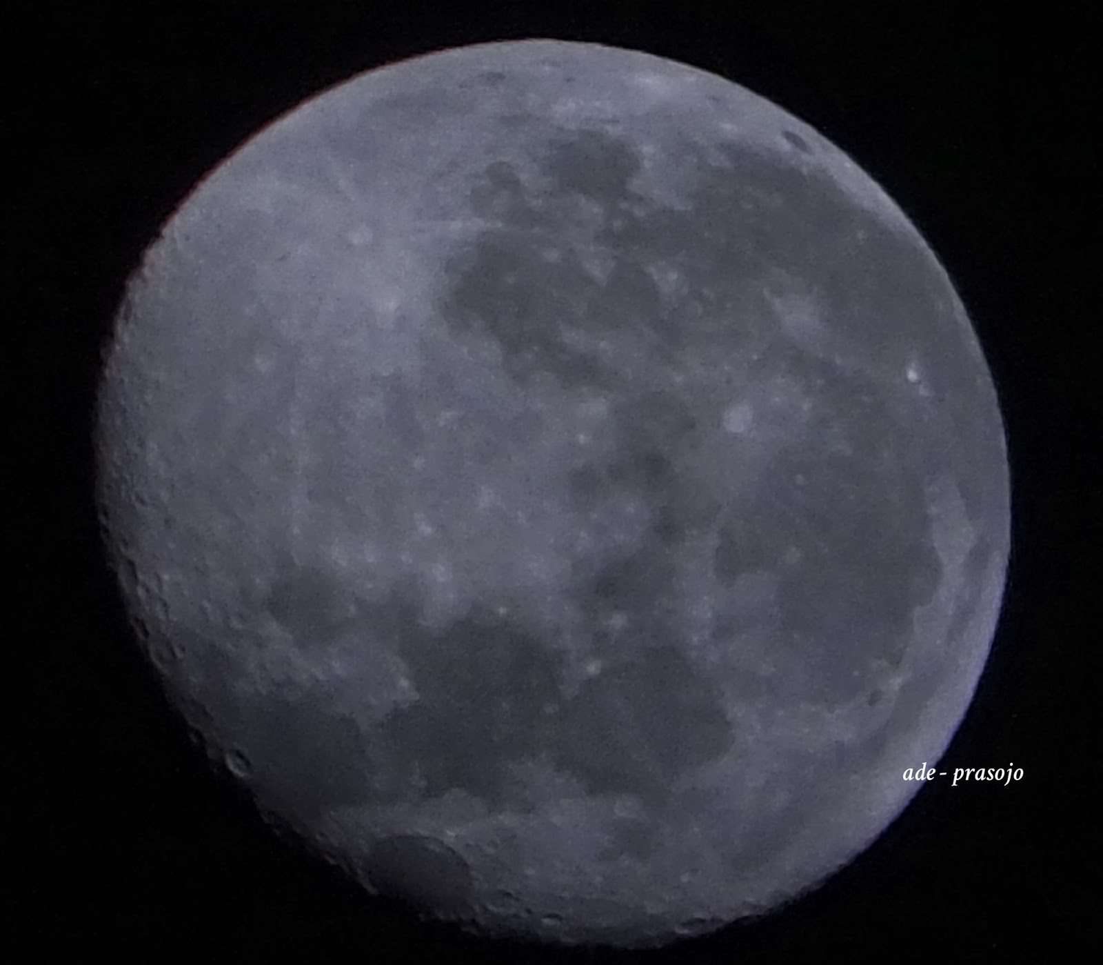 Indahnya Bulan di malam hari Full terekspose - Ade Rizky Tri Prasojo