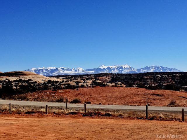 Katie Wanders : Mountain Biking Navajo Rocks - Moab's newest trails!