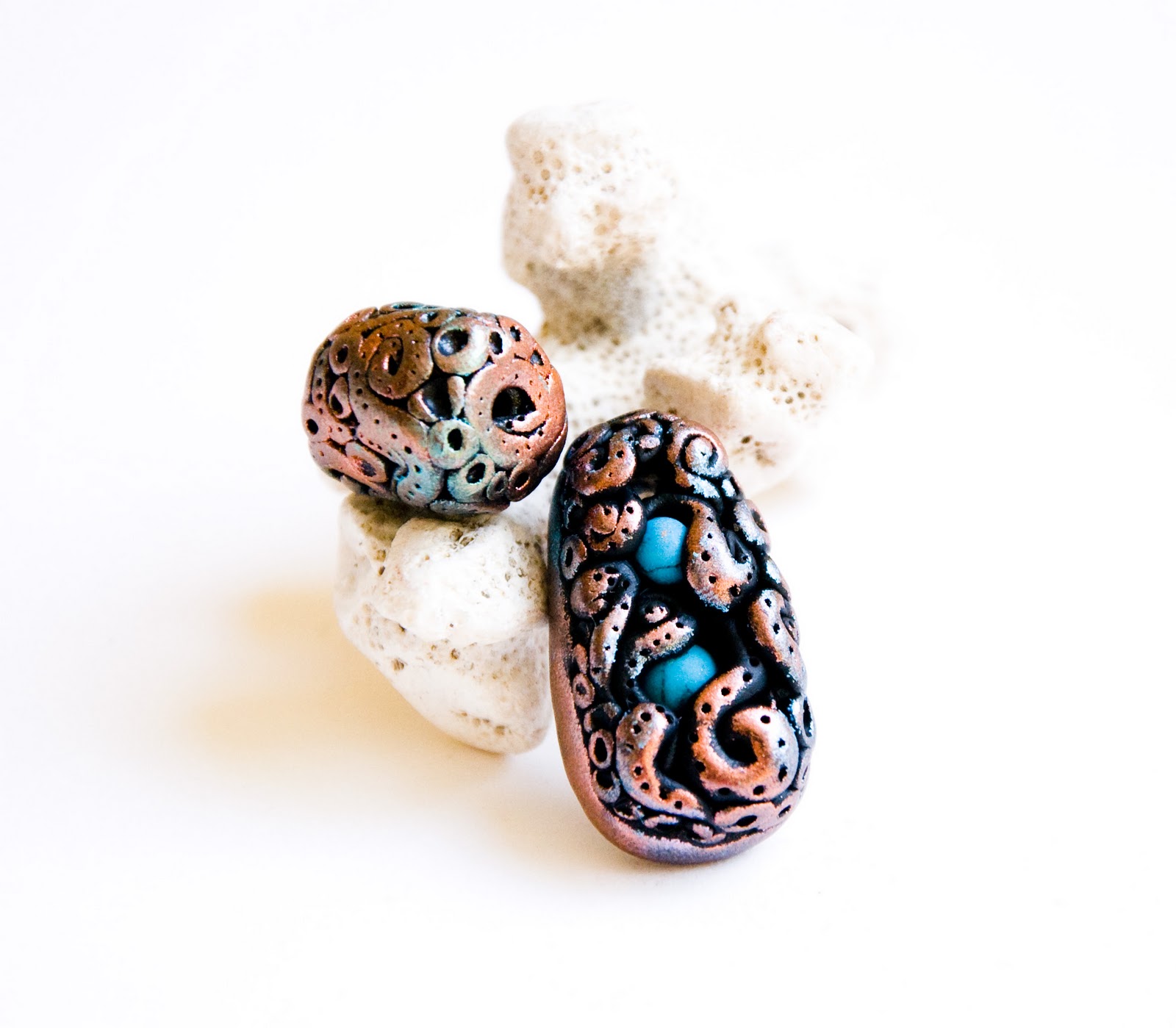 A CRAFTY WORLD: Intricate Clay Beads