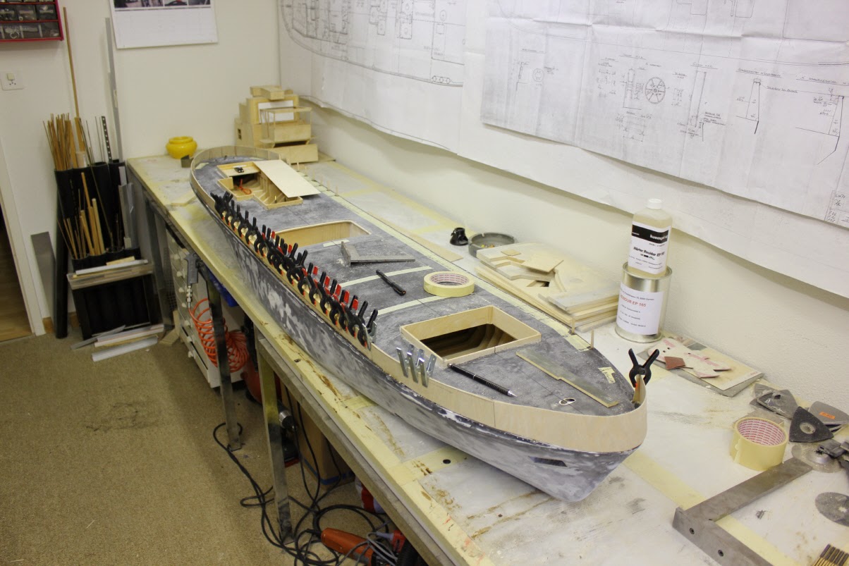 Bau eines Modellschiffes