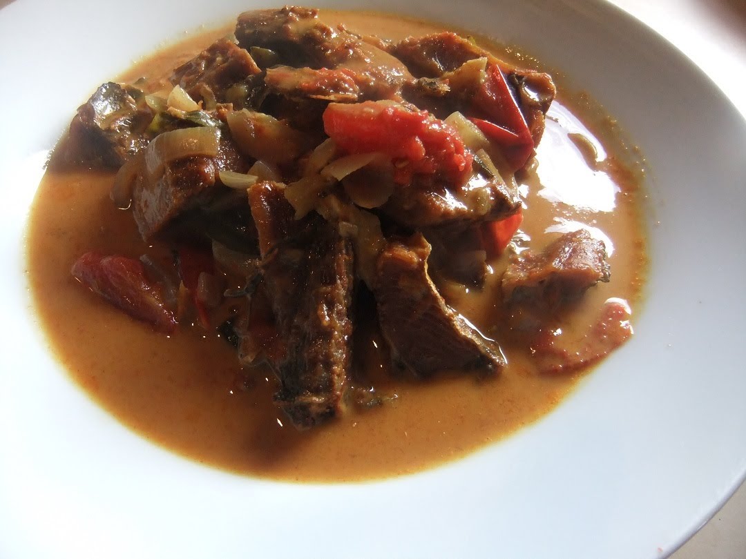 Sri Lankan Traditional Food Recipes : Dried Fish Curry