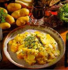 La Truffade traditionnelle au cantal | les pieds sous la table