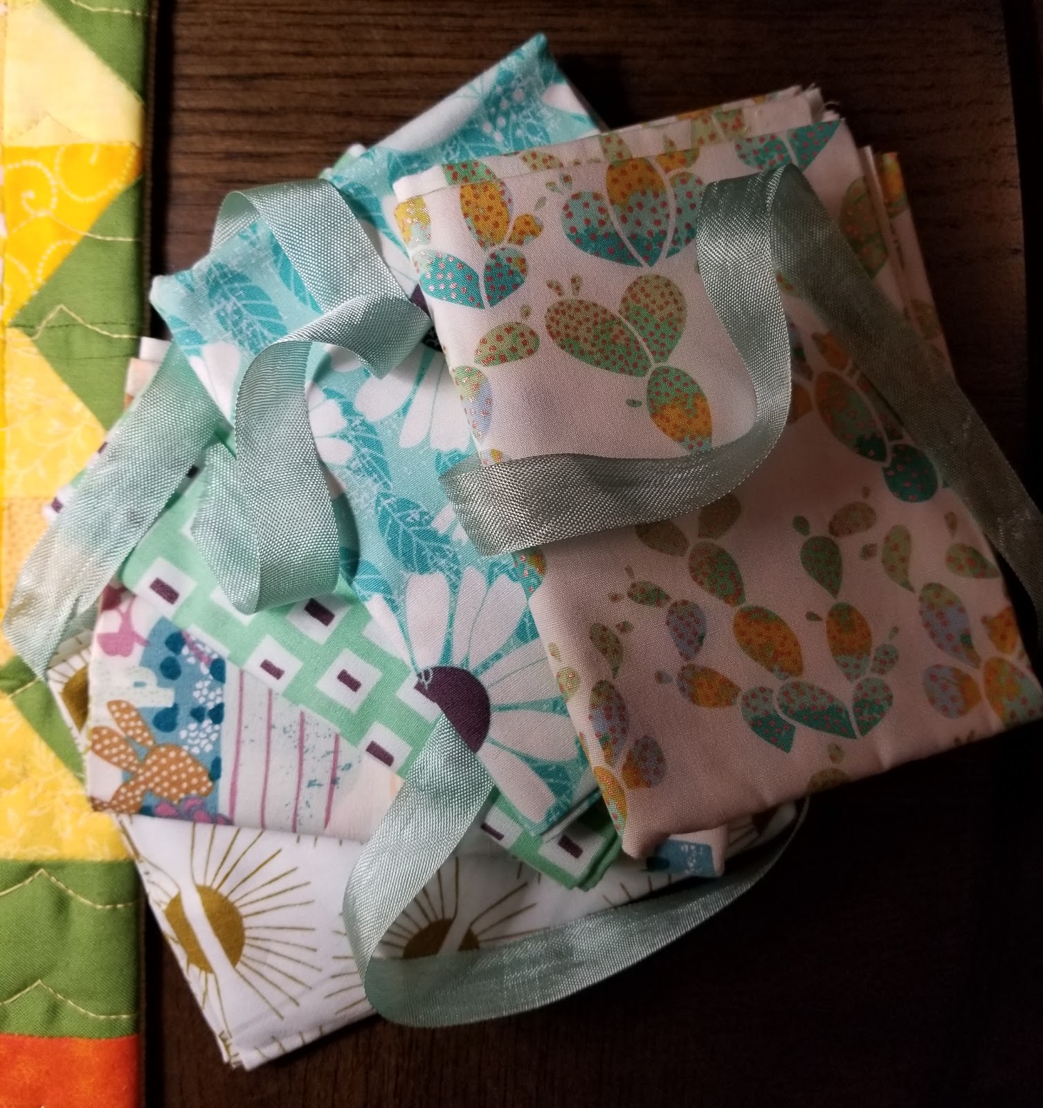 Hazel's Daughter: Fabulous Freebie Blog Hop!