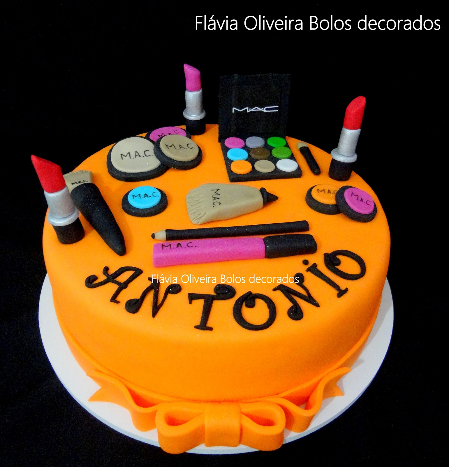 Flávia Oliveira - Bolos decorados: * Bolos Temáticos/Personalizados