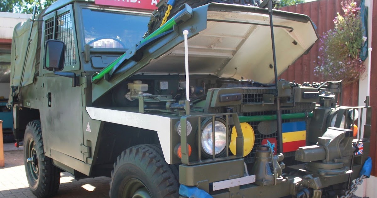 Landrover Defender: Land Rover Air Portable (Lightweight) A Reg 1983