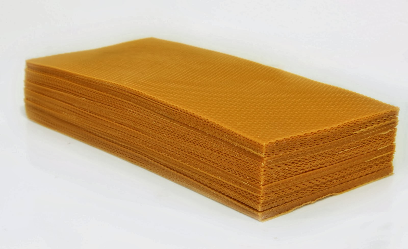 Corona Apicultores: CERA ESTAMPADA Y PANALES