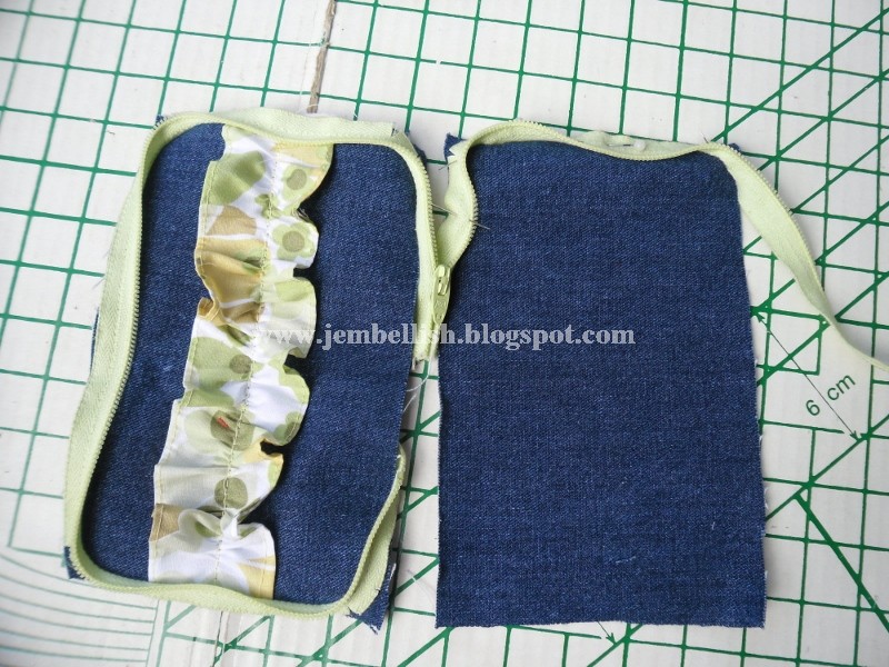 Creating my way to Success: Handy zip-pouch tutorial