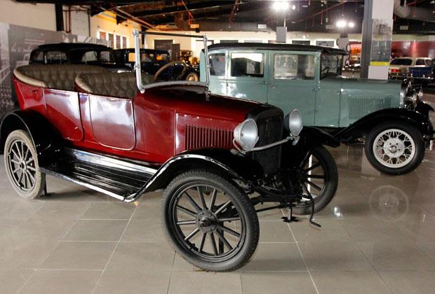 Here Are 10 Classic Cars That Have Unique Abilities - classical cars ...