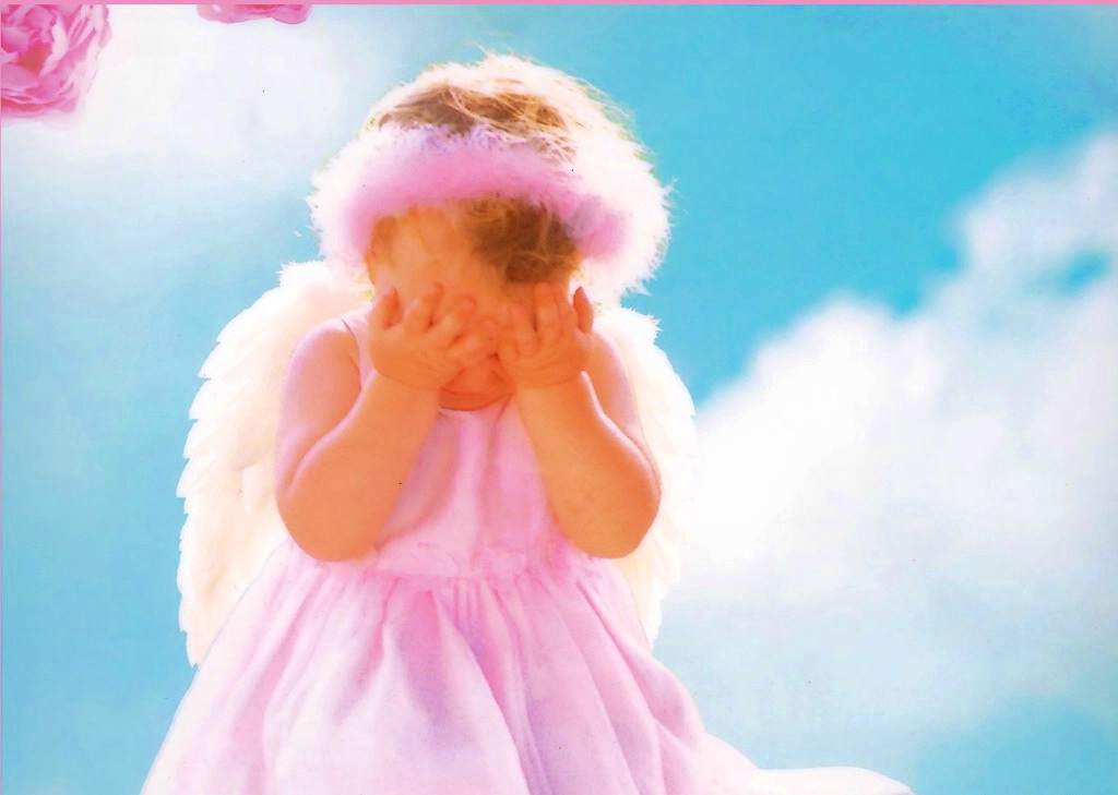 Litle Angel Wallpaper ~ IWAN LEMABANG