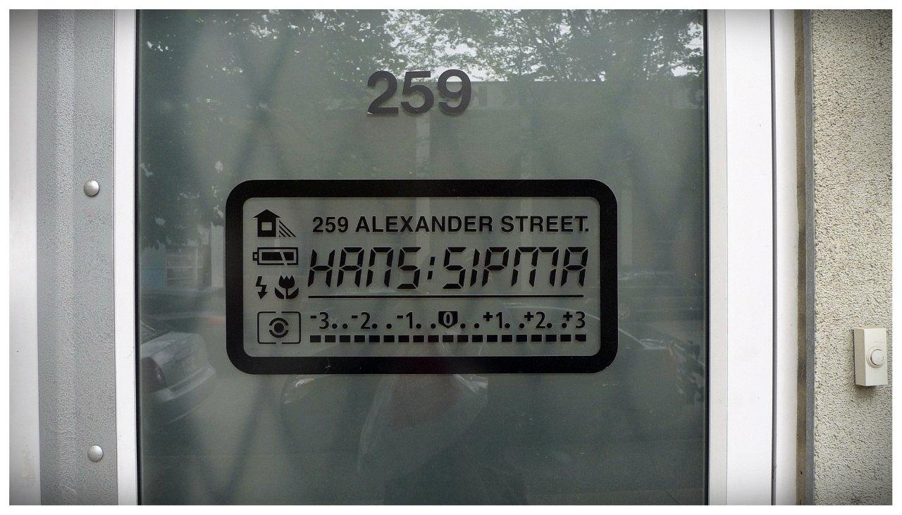 bigheadtaco.com: SLR Top Panel LCD Screen Door Sign