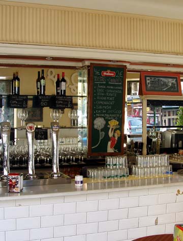 Caminando por Madrid: Bar la Conserva