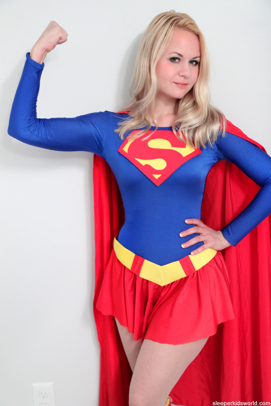 30 Supergirl Cosplayers Who Will Make You A Man Of Steel Creative