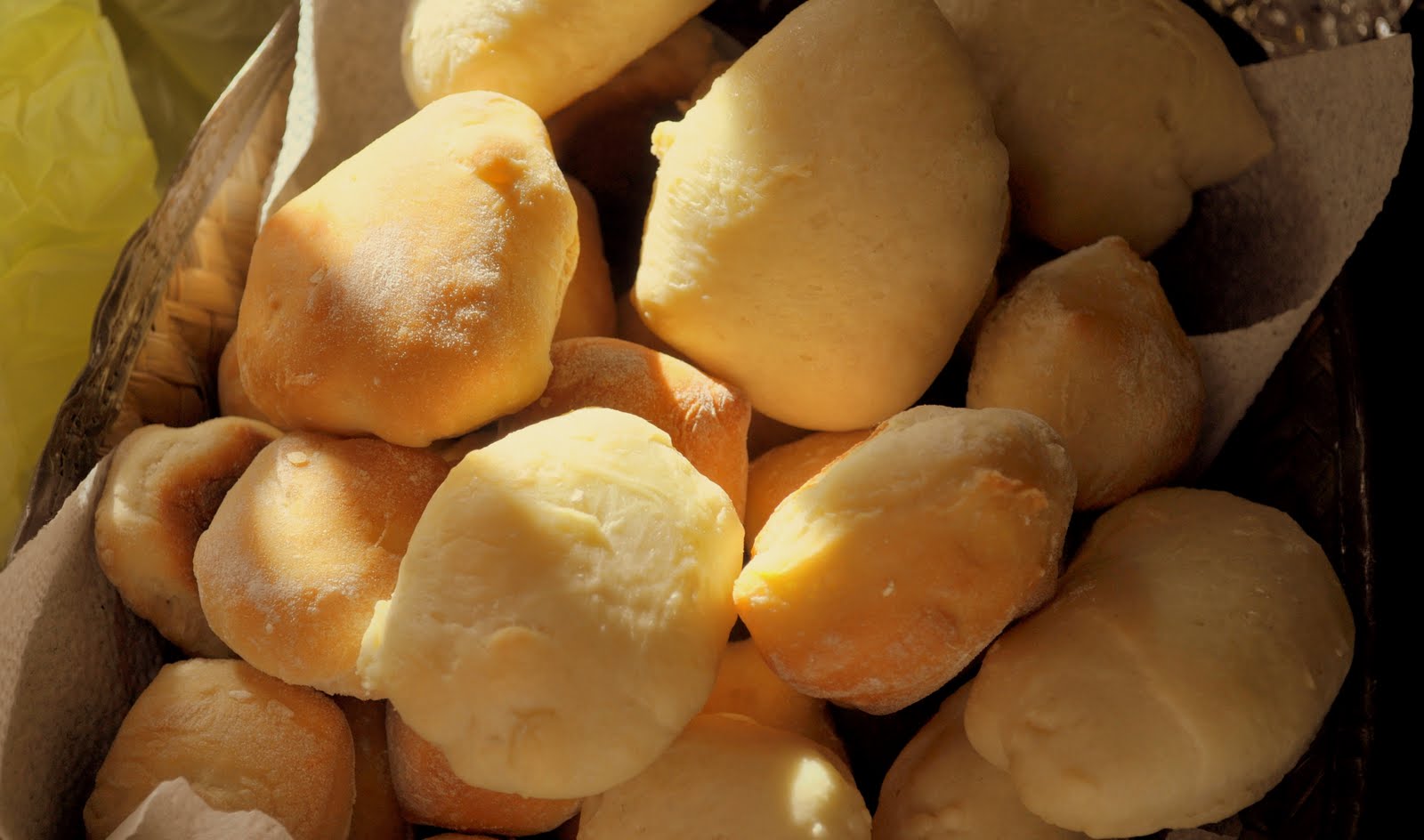 Our Italian Kitchen: Yeast Dinner Rolls