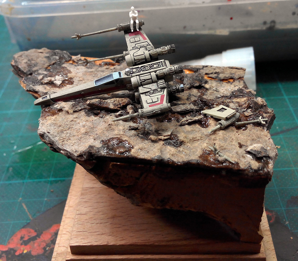 SbS: Crashed X-Wing | planetFigure | Miniatures