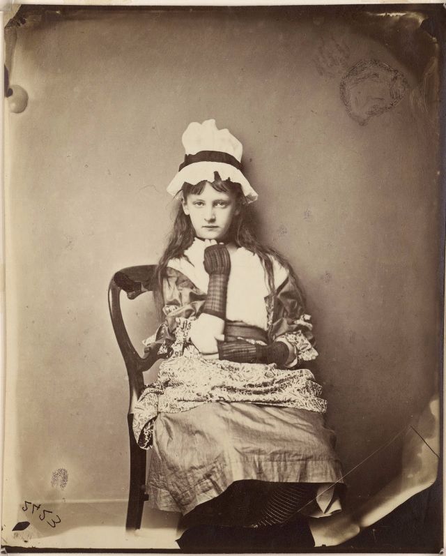 40 Amazing Portrait Photos of Children Taken by Lewis Carroll From the ...