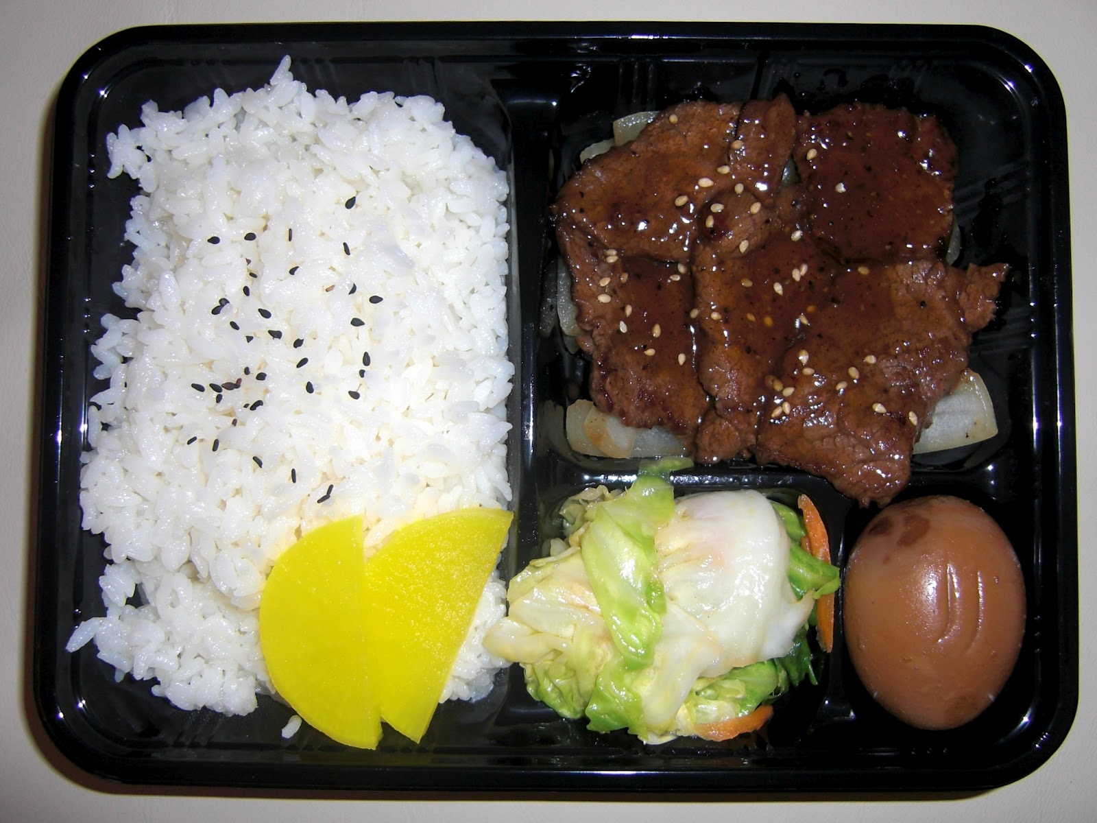 Black Pepper Beef Bento (黑楜椒牛肉便當) | Meishi Kitchen