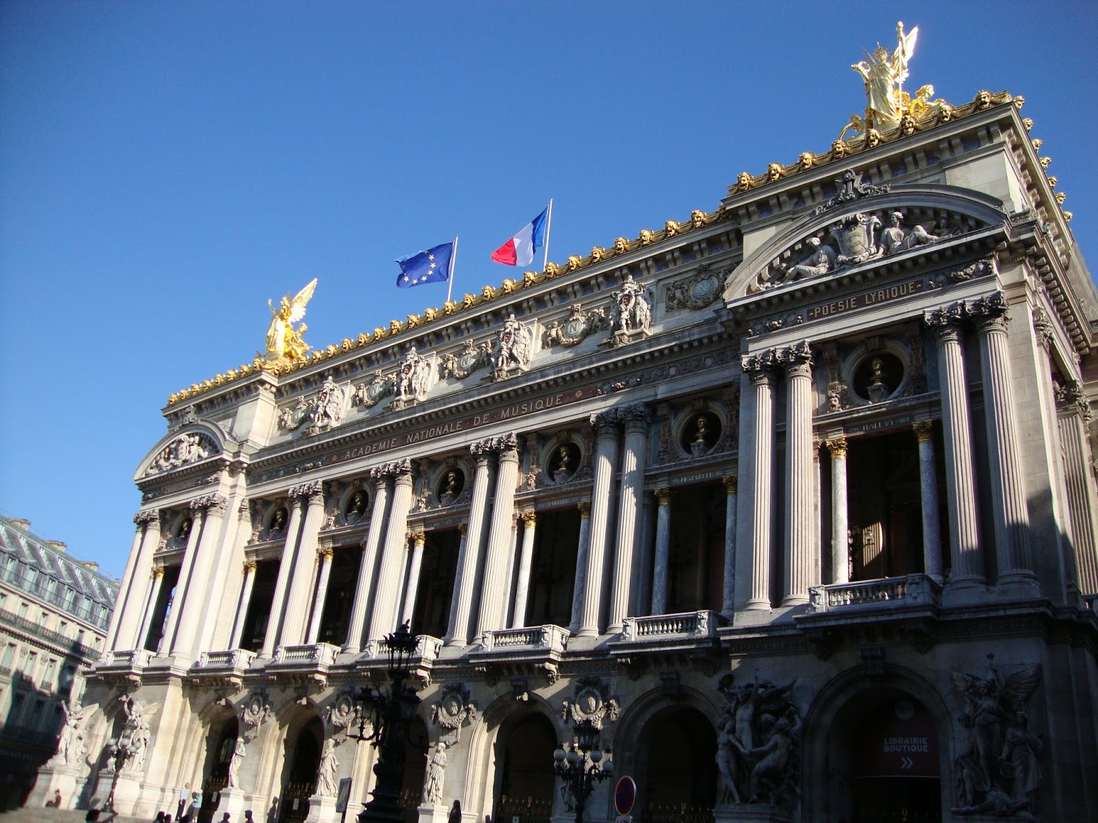 Historia y Genealogía: Plaza de la Opera. Palacio Garnier. París