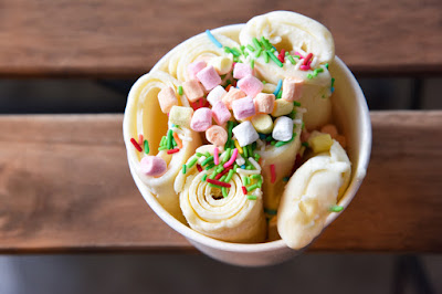 Dream Rolls Ice: Vanilla Ice Cream and Arctic Roll Recipe