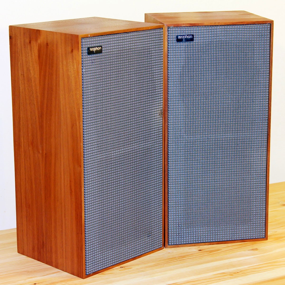 Isophon B50 - Exlusiv HiFi Stereo Box в Московском магазине винтажной ...