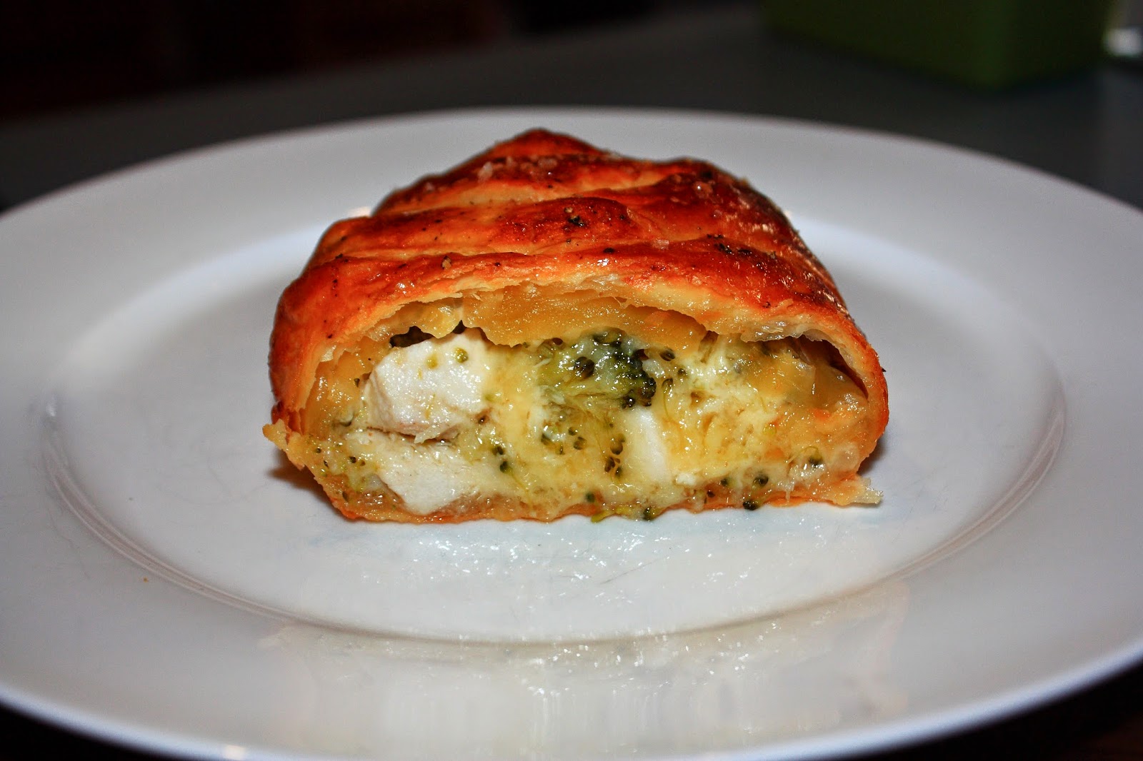 Kate's Weekend Kitchen: Chicken, Cheese and Broccoli Pastry Parcel