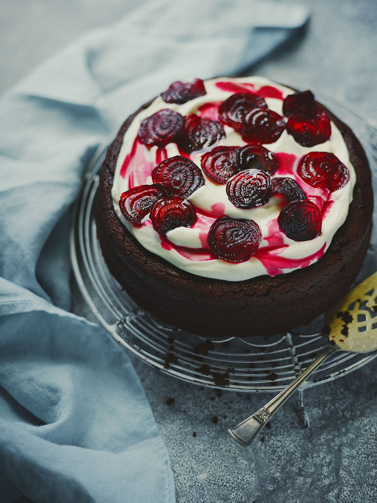 Me, Myself and pie.: Flourless Beetroot and Chocolate cake