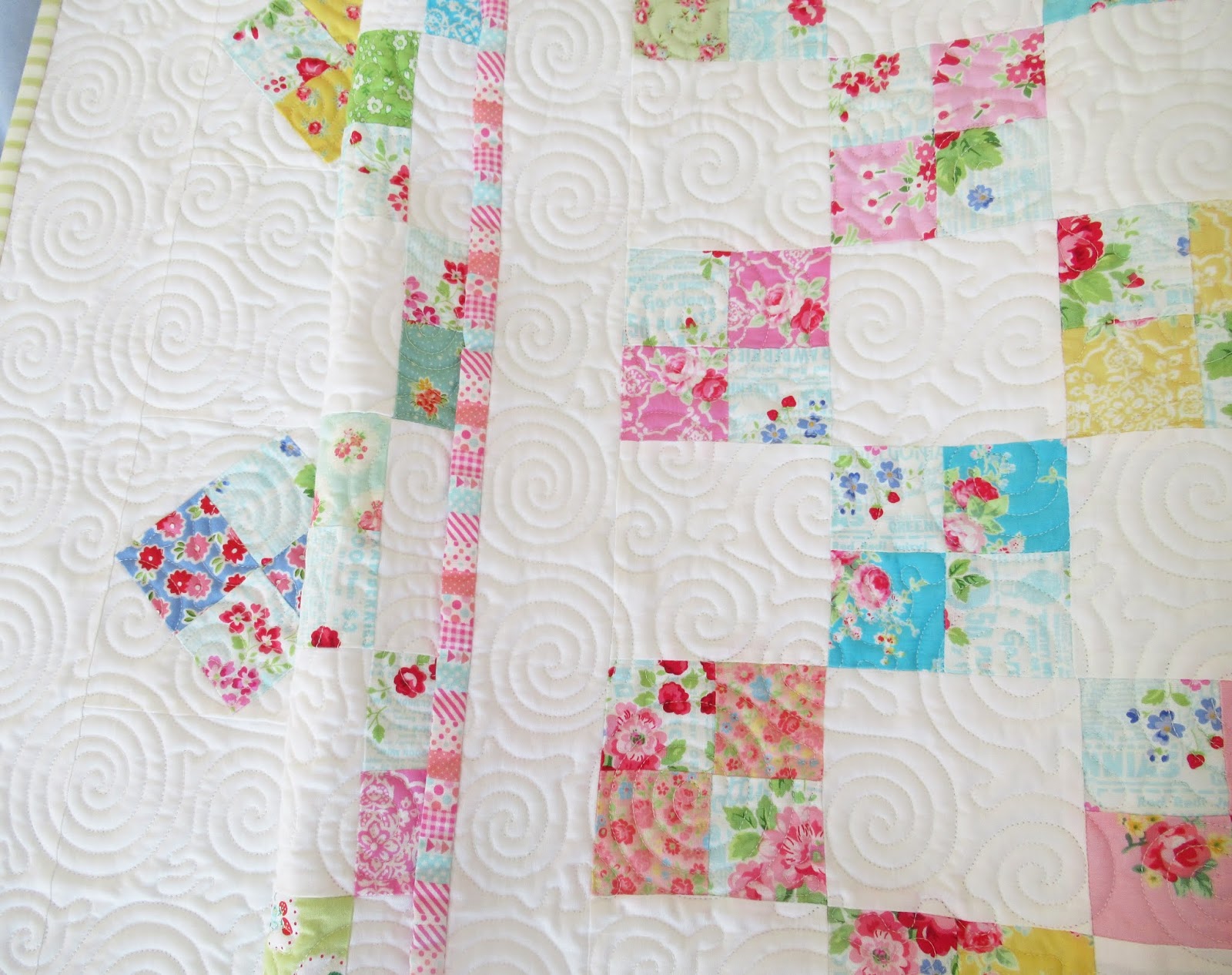Helen Philipps: Flowery Four Patch Quilts
