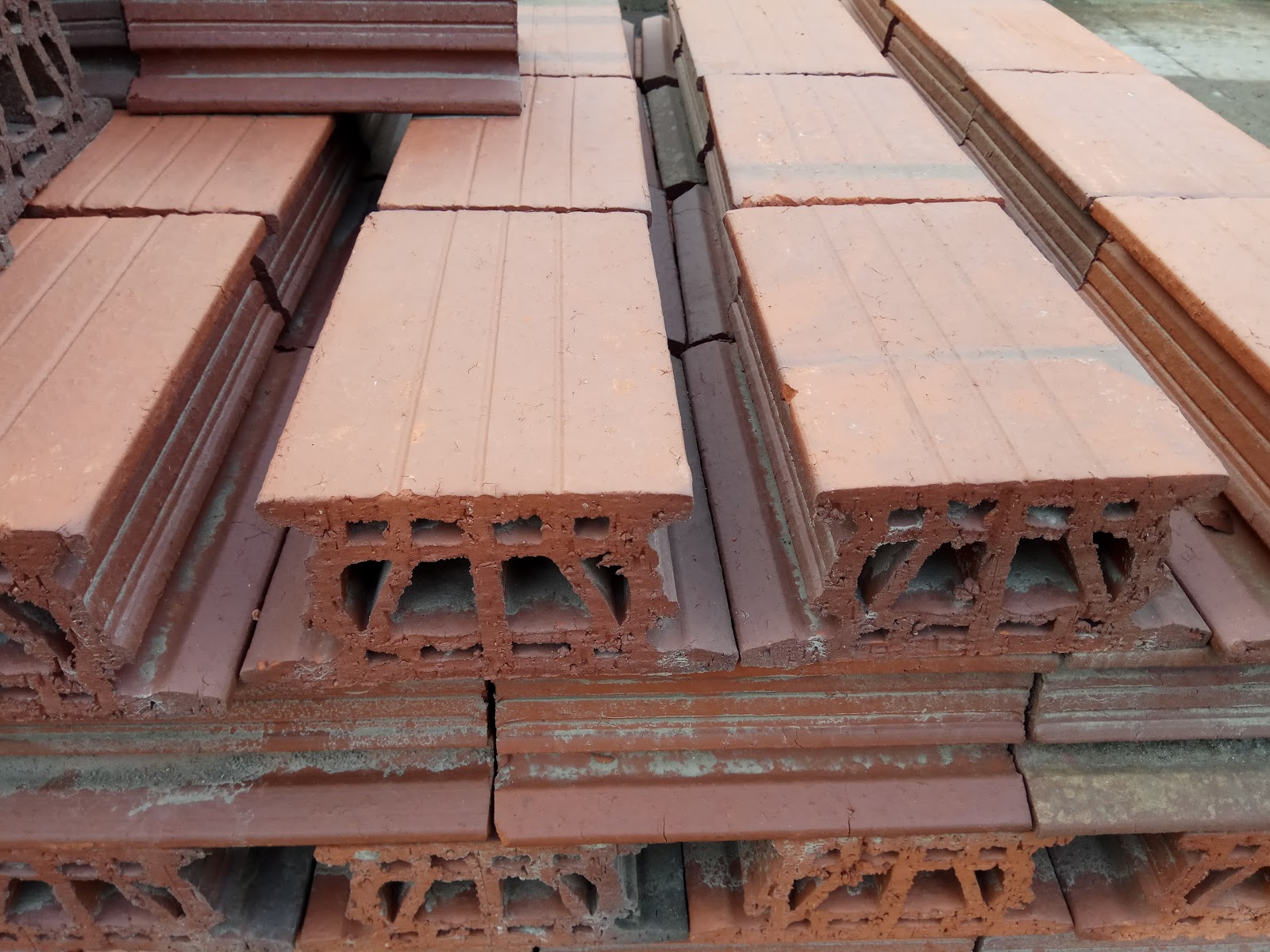 Dak Keraton, Solusi Tepat Membangun Rumah Tingkat Murah